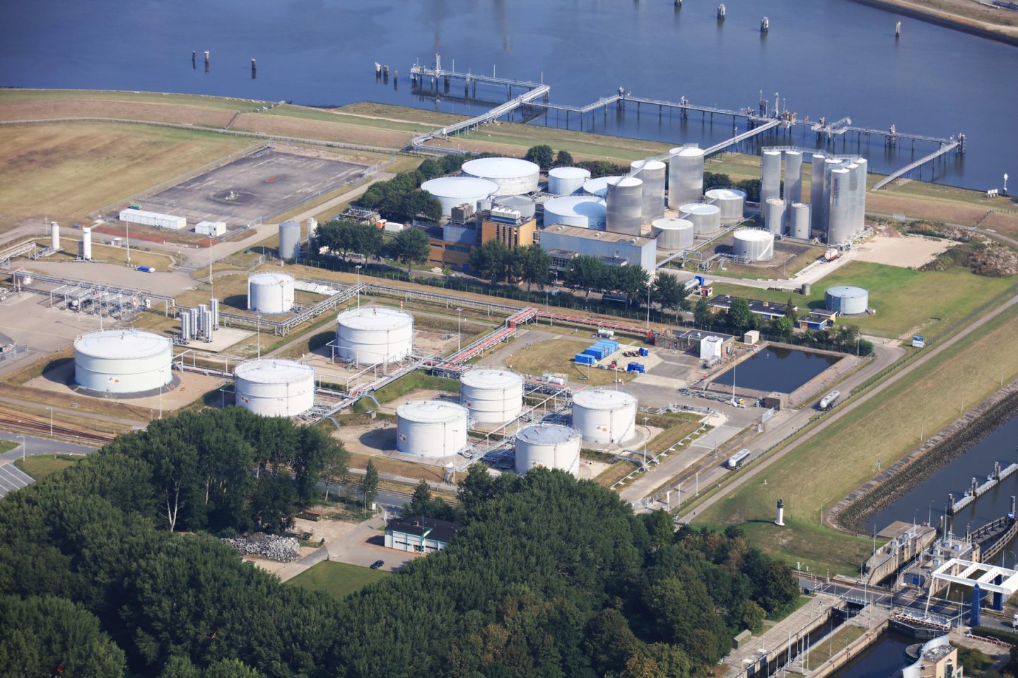 Farmsum krijgt duurzame raffinaderij: productie van 600 ton olie per dag