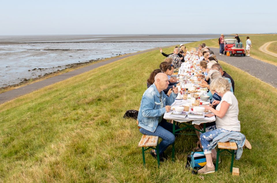 Ontbijten op de waddendijk, ter ere van zestien jaar Unesco ...