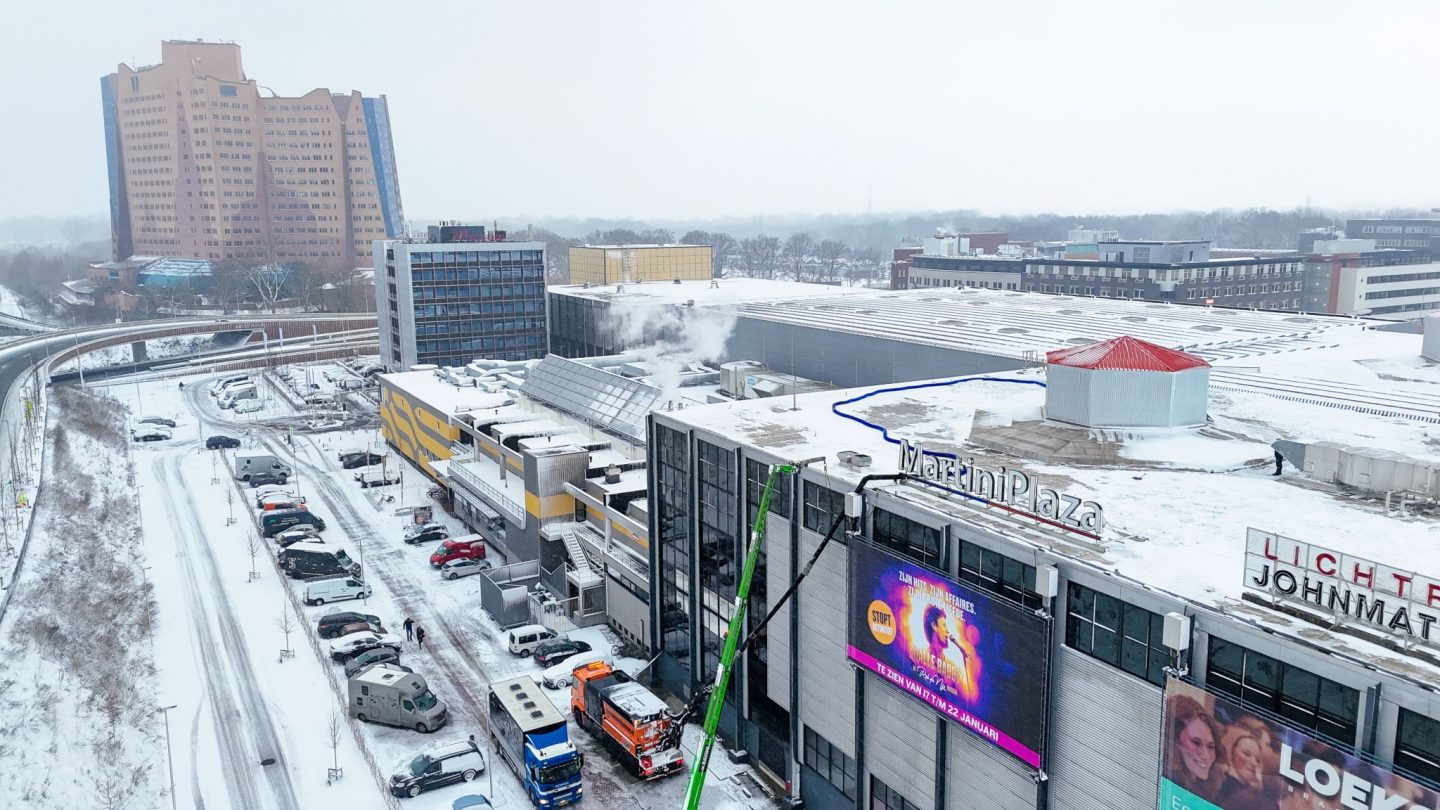 Concours Hippique vrijdagavond afgelast door sneeuw op dak Martiniplaza