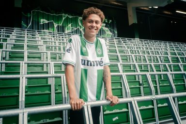 FC Groningen legt talentvolle spits Kaid Becker vast